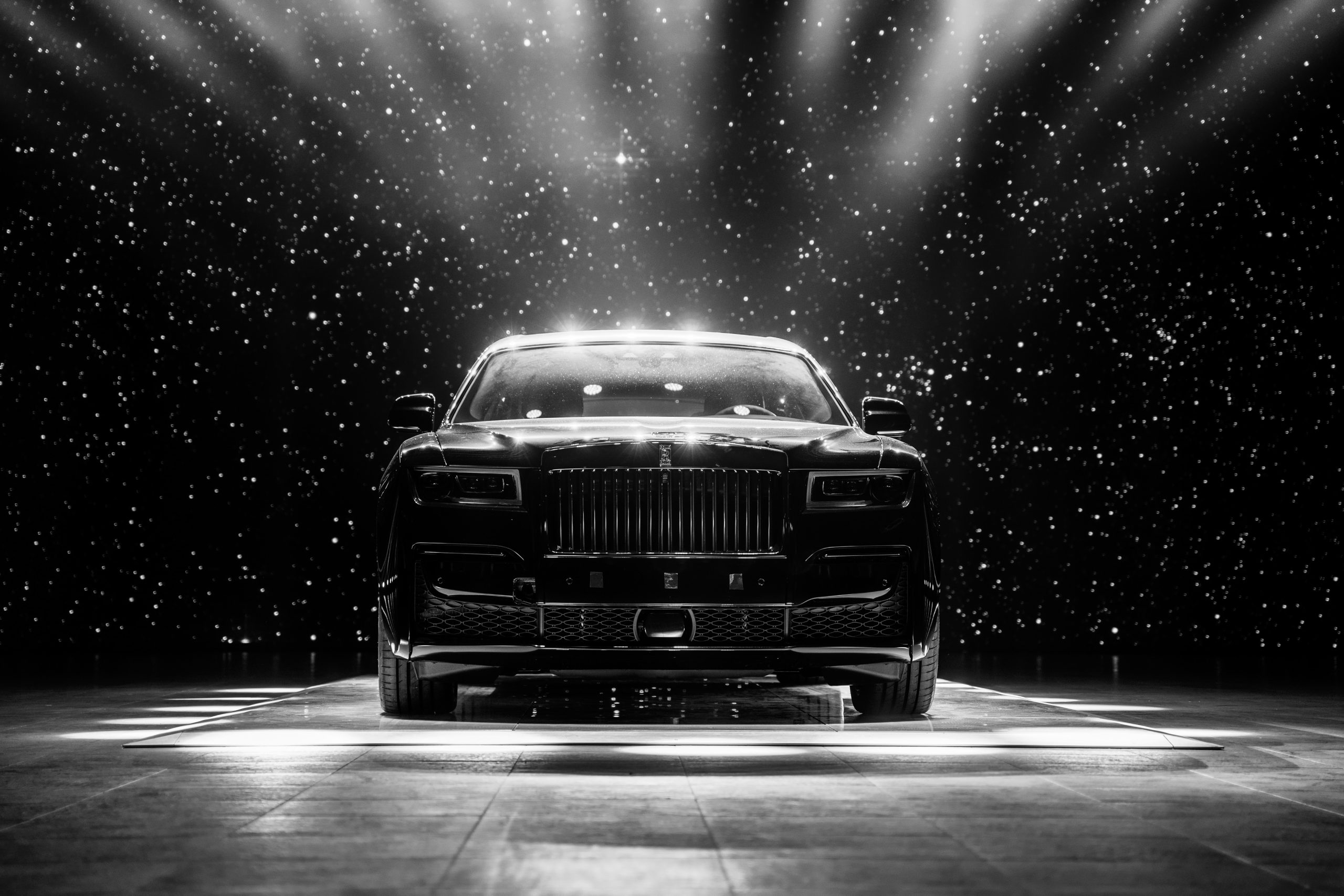 5 Things To Know About the Famous Rolls Royce Black Badge Edition